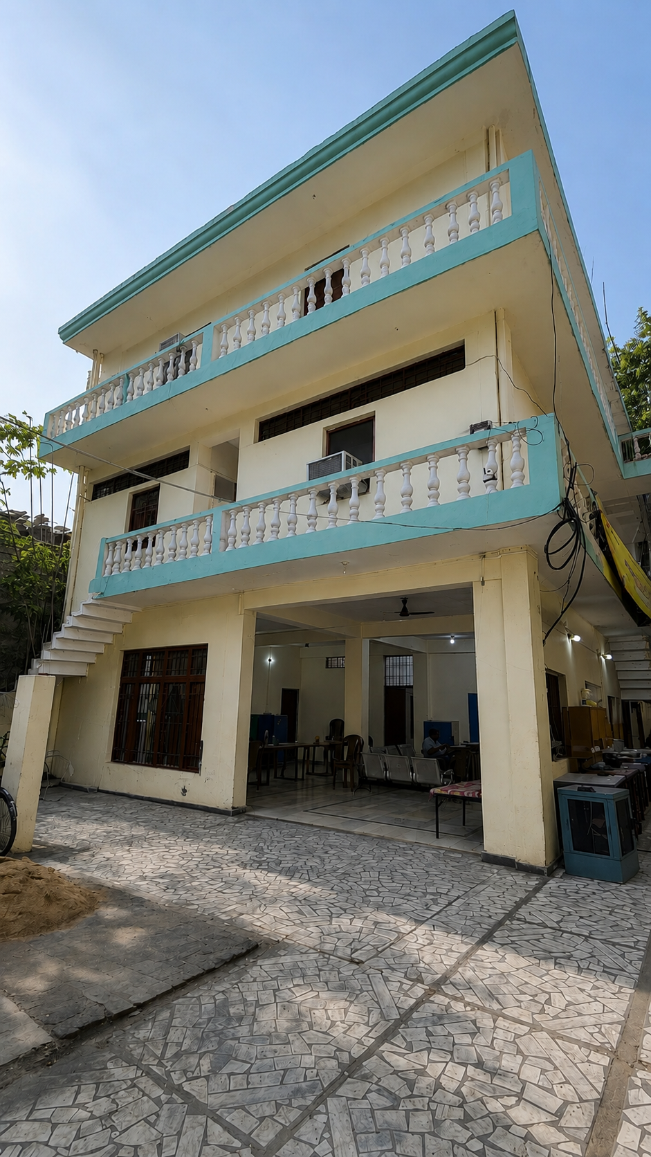 Aliganj Boys PG | PG near Coaching in Aliganj Lucknow | Nitin PG